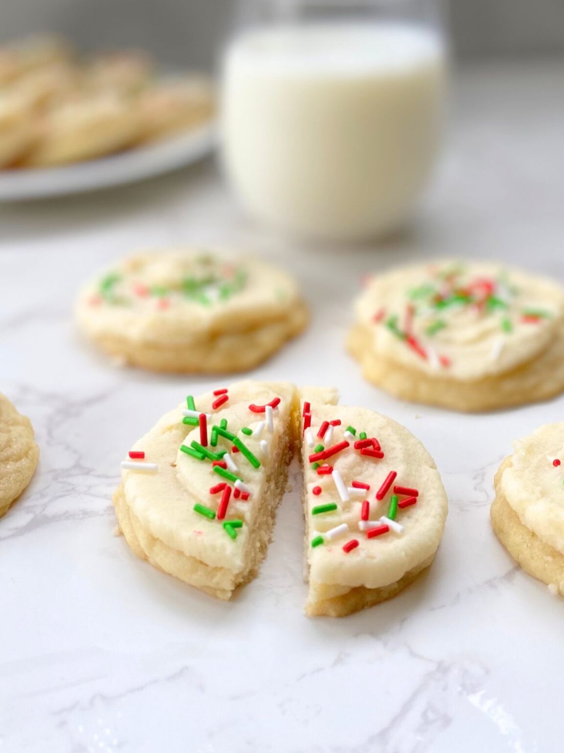 Frosted Christmas Sugar Cookies with Buttercream and Sprinkles ...